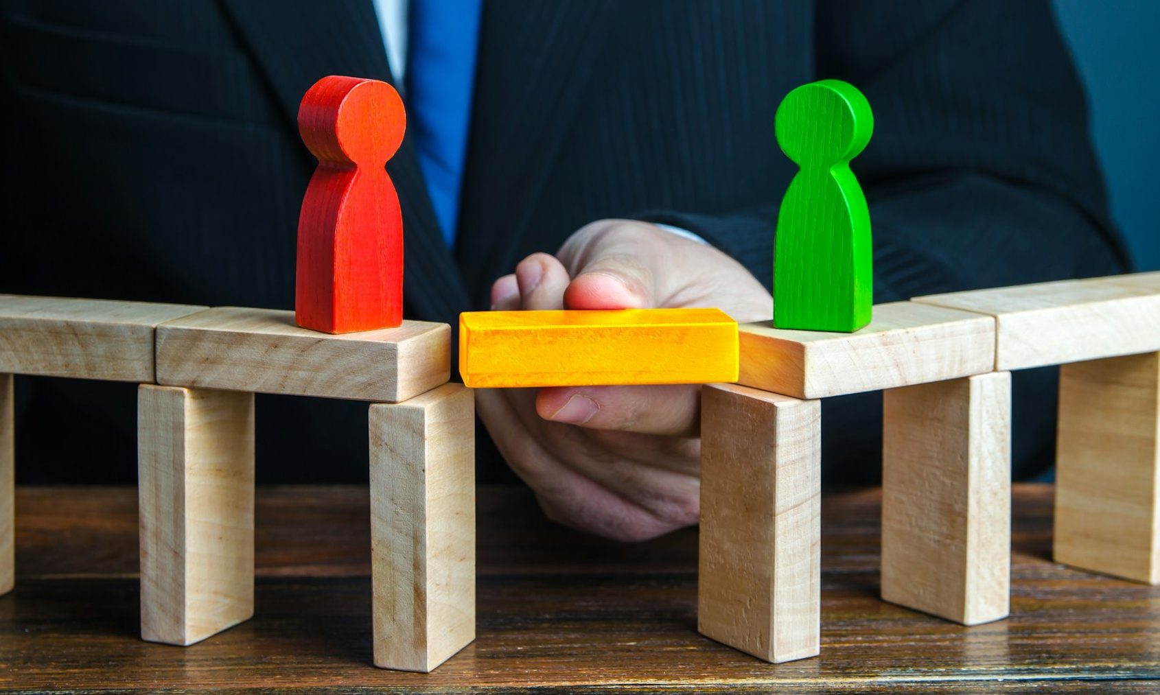 Bridging the Supply Chain Planning and Execution Gap